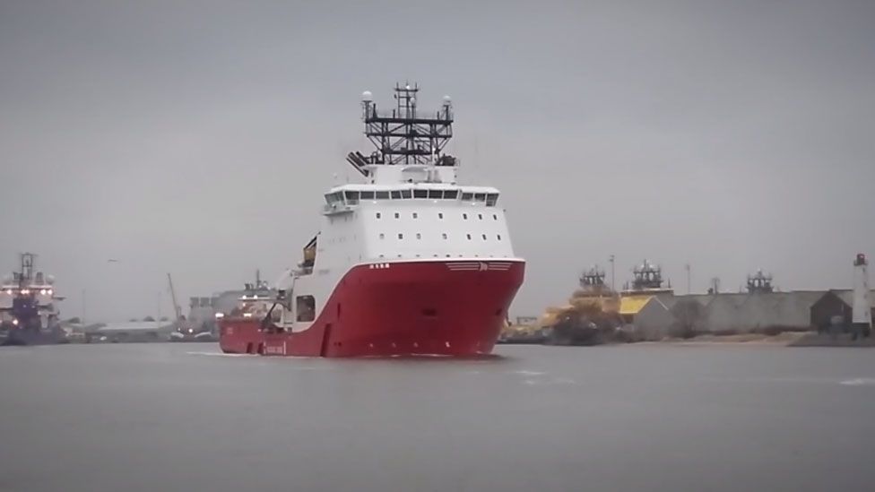 Rocks cleared for Caithness-Moray subsea power cable - BBC News