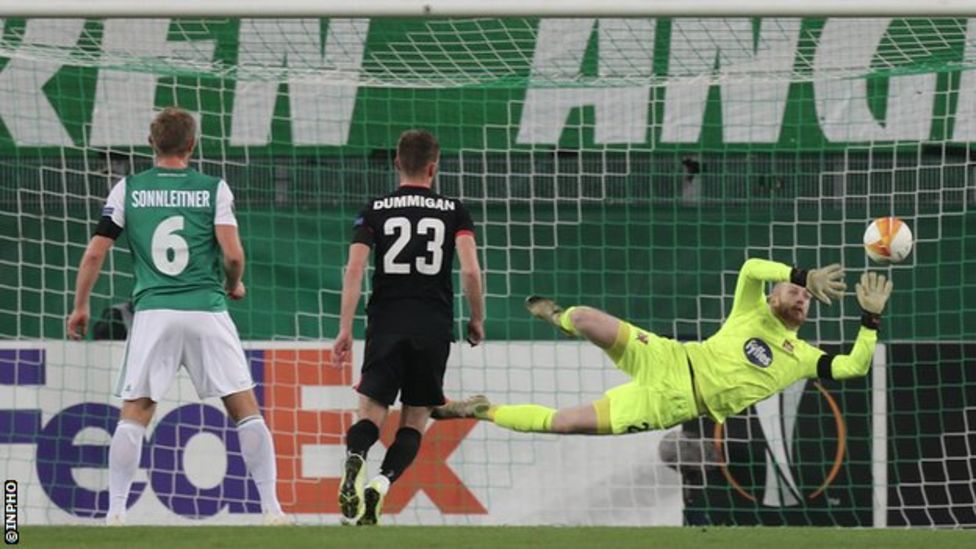 Irish Premiership: Goalkeeper Aaron McCarey joins Cliftonville - BBC Sport