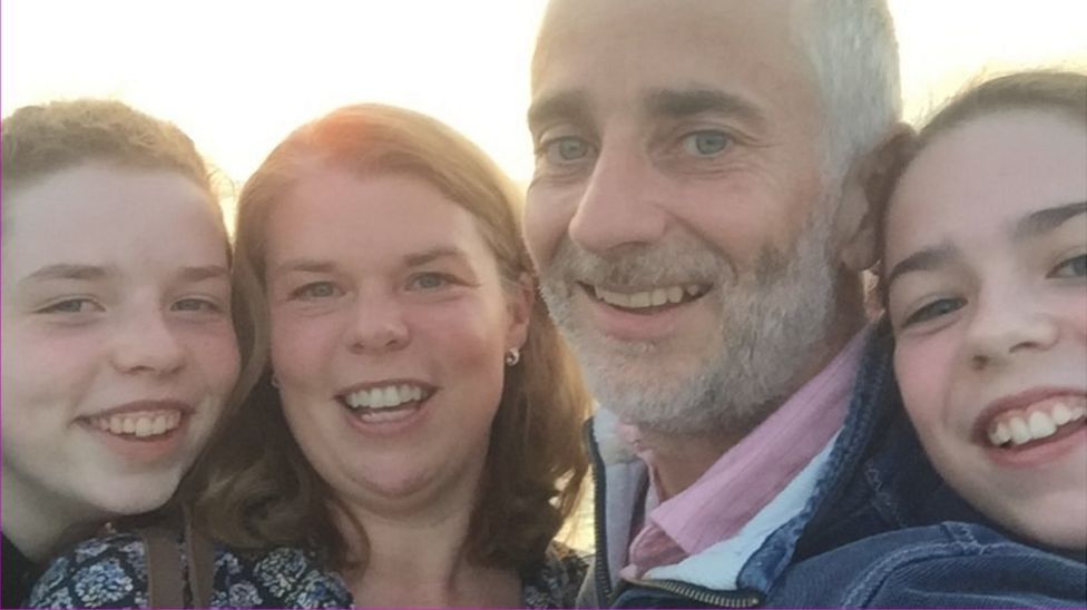 Behzinga: How I overcame drinking and depression - BBC News