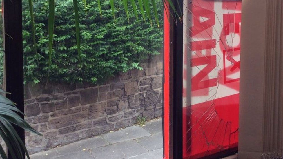 Window smashed at Labour MP Angela Eagle's Wallasey office - BBC News