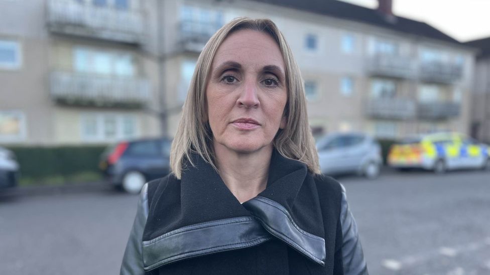 Ann Coll murder: Detectives in Rutherglen appeal for witnesses - BBC News