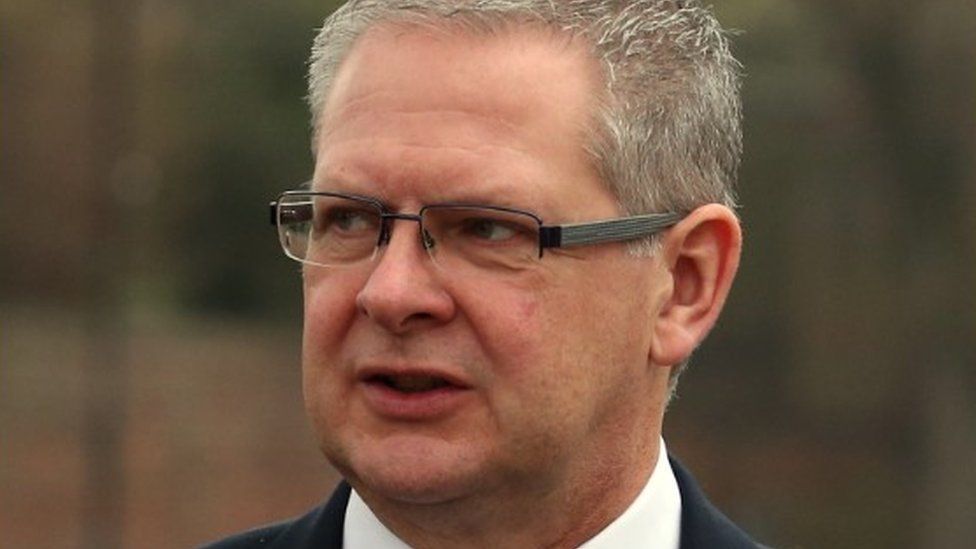 Rector Martin Thrower struck off for filming teen in toilet - BBC News