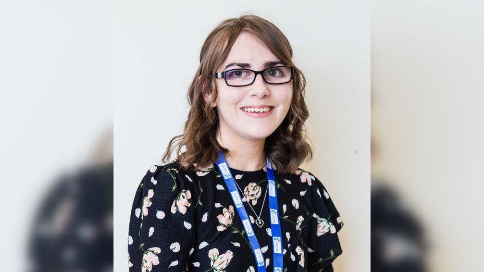 'Prinder enfawr' o gymorth personol, medd Anabledd Cymru - BBC Cymru Fyw