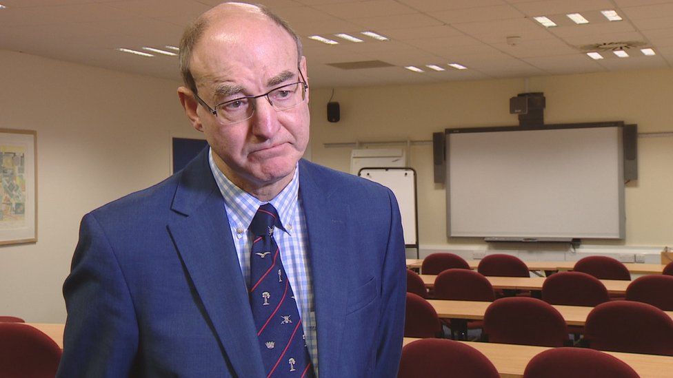 Record number of operations cancelled in Scottish NHS - BBC News