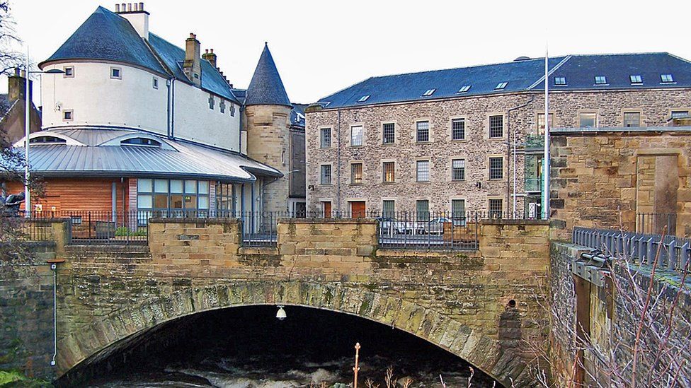 Hawick digital rugby heritage archive drives forward - BBC News