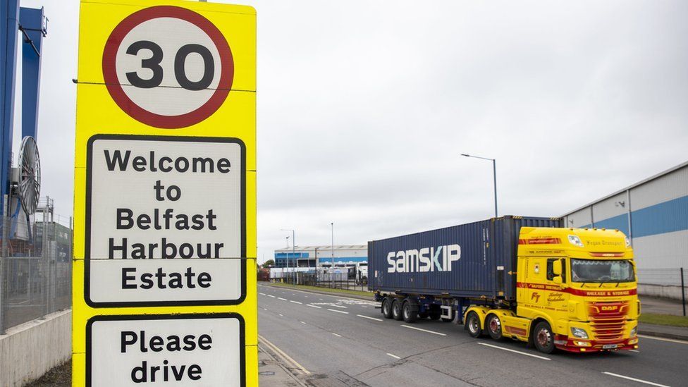 NI Brexit: Decline in bulk freight moving through ports in 2022 - BBC News