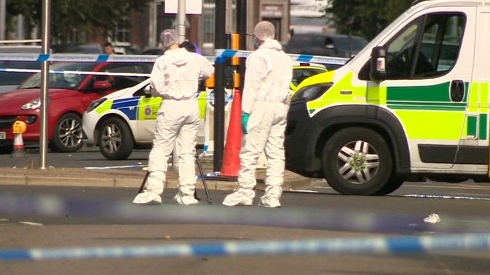 Clacton stabbing: Police arrest eight people in murder probe - BBC News