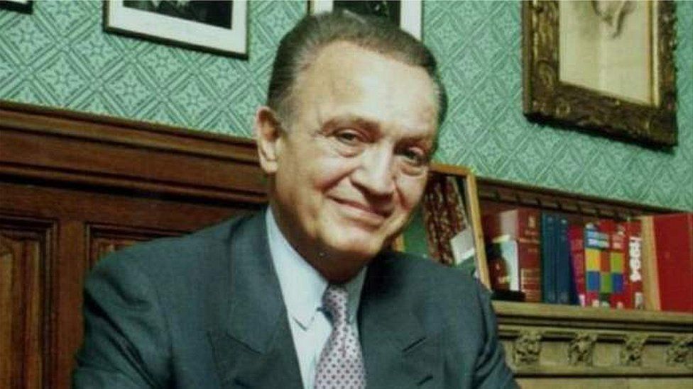 Wafic Said shunned by Barclays - BBC News