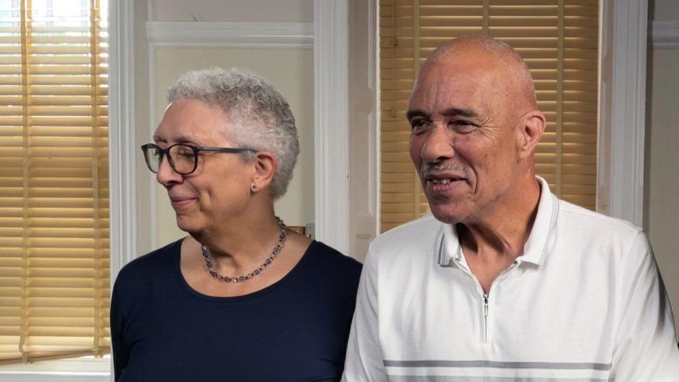 DNA search brings siblings together after 70 years - BBC News