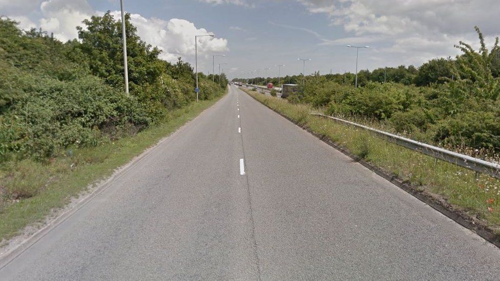 A13 crash: Woman dies after being hit by car - BBC News