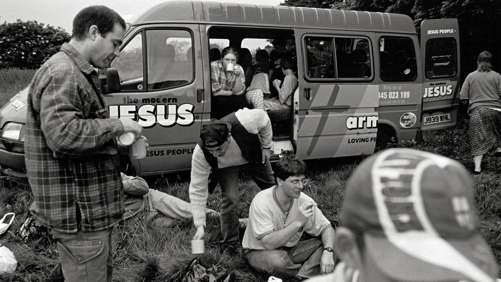 Jesus Army abuse 'covered-up by church leaders', report claims - BBC News