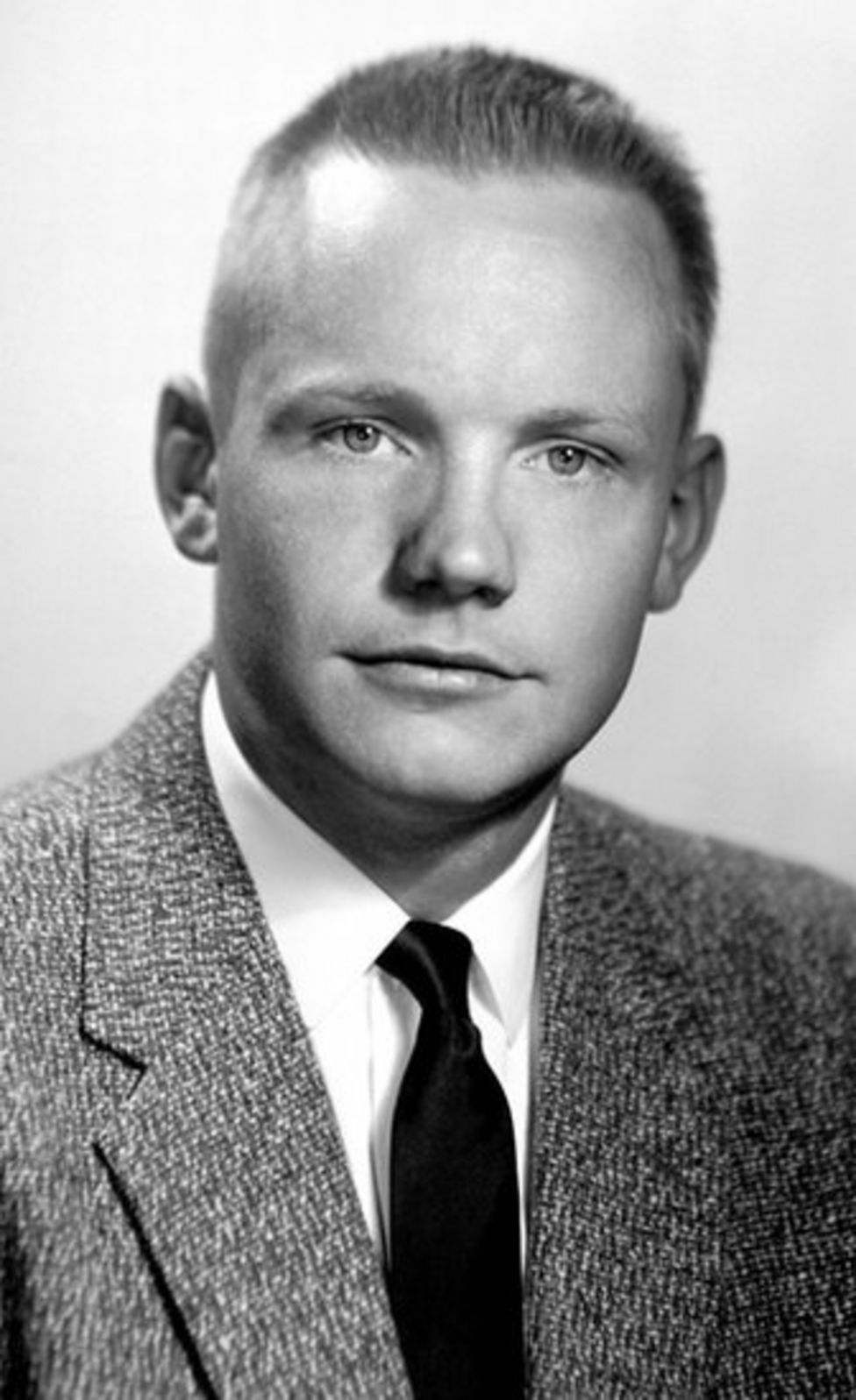 Before the Moon: the early exploits of Neil Armstrong - BBC News