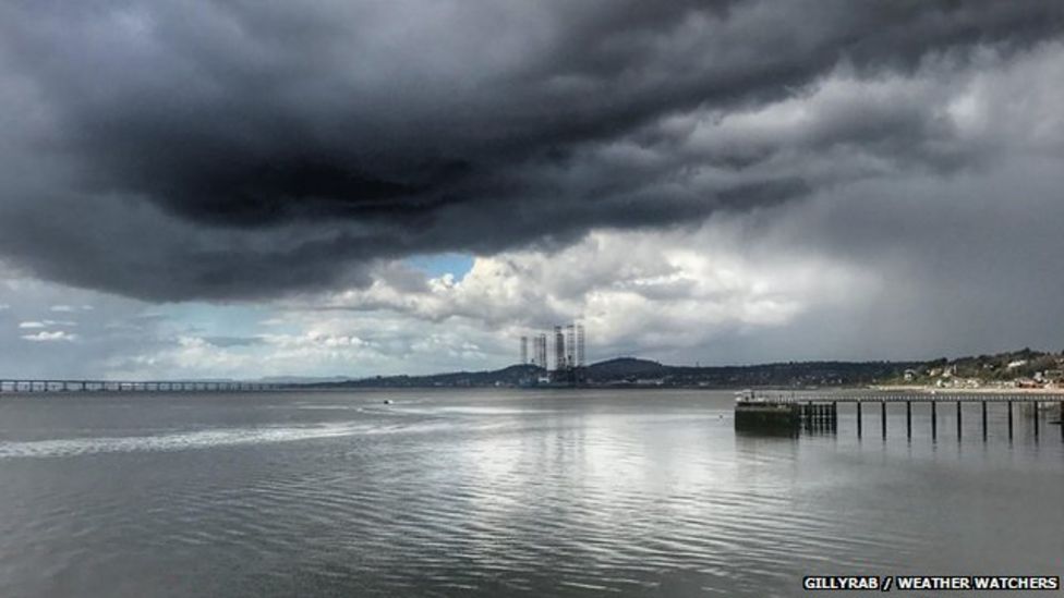 Gallery: April showers - BBC Weather