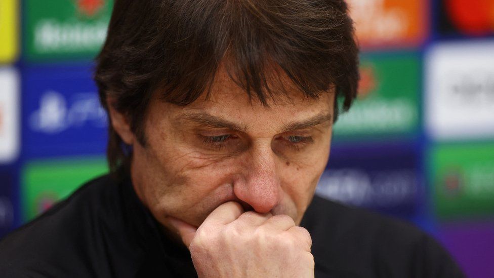 Antonio Conte: Spurs manager leaves club after 16 months - BBC Newsround