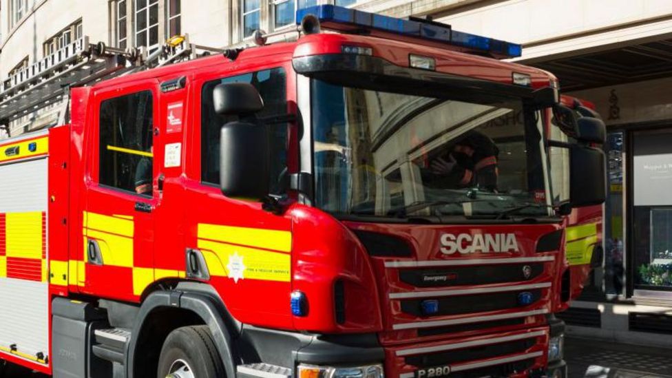 Surrey Fire and Rescue improves after watchdog raises concerns - BBC News