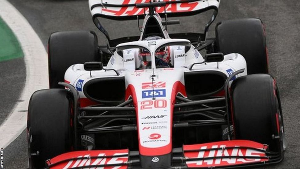 Formula 1 drivers reflect on driving in wet conditions - BBC Sport