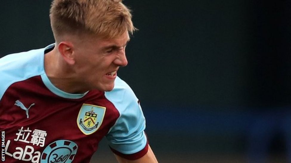 Scott Wilson: Barrow sign defender after Burnley release - BBC Sport