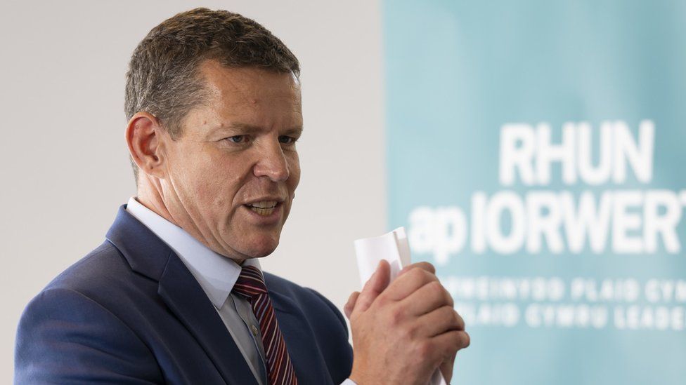 Rhun ap Iorwerth: 'Byddaf yn ddigyfaddawd wrth weithredu' - BBC Cymru Fyw