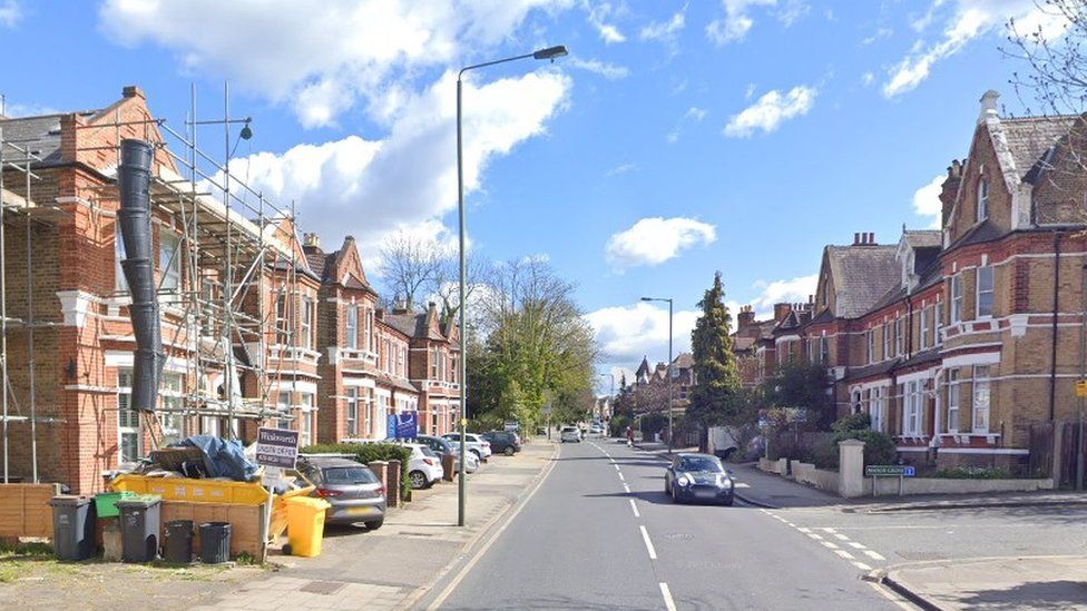 Man in critical condition after Beckenham street attack - BBC News