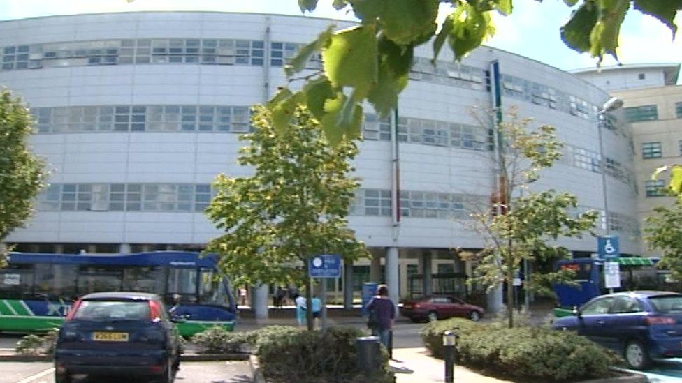 Swindon Great Western Hospital A&E 'too small for town' - BBC News