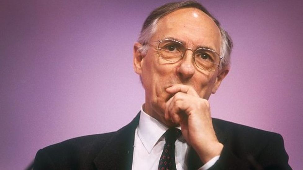 Declassified records reveal Scottish executive's early days - BBC News