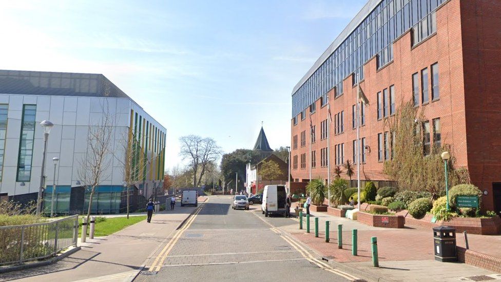 Grays murder inquiry: More arrests after man's death during disturbance ...