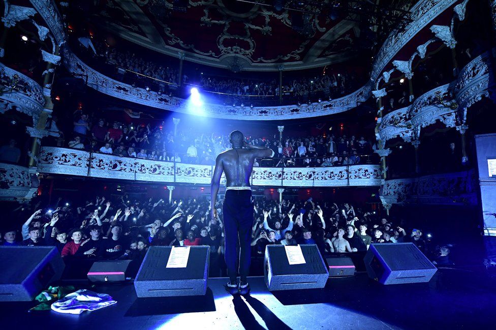 Week in pictures: 25 - 31 March 2017 - BBC News