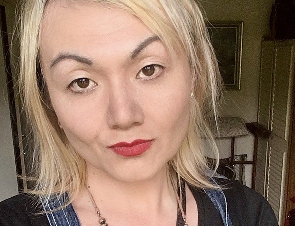 HRT shortage 'adds to the stress of menopause' - BBC News