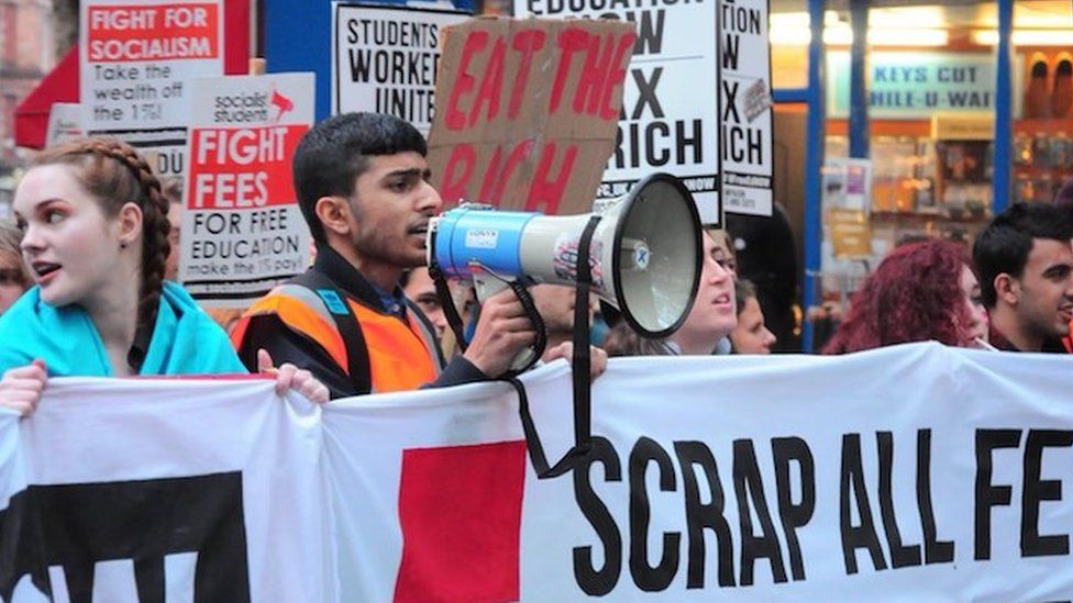 Tory leadership contest: Under-18s who get to pick the next PM - BBC News