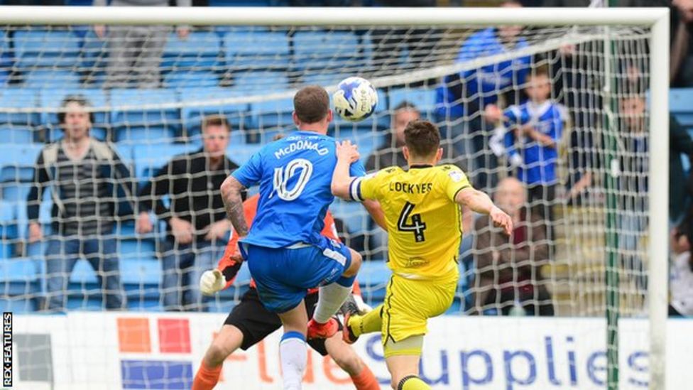 Liam Nash: Gillingham sign forward from non-league Maldon & Tiptree ...