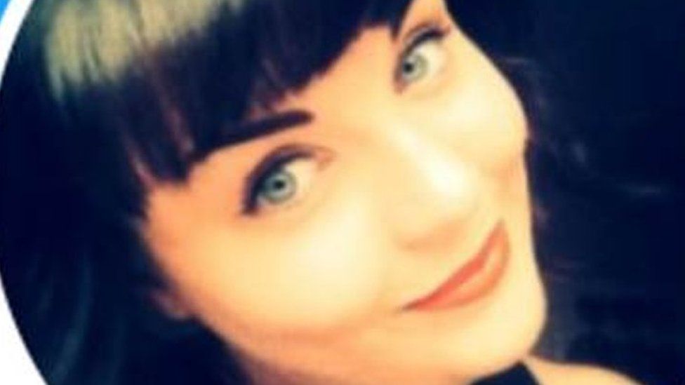 Birmingham City Council boss's daughter cleared of fraud - BBC News