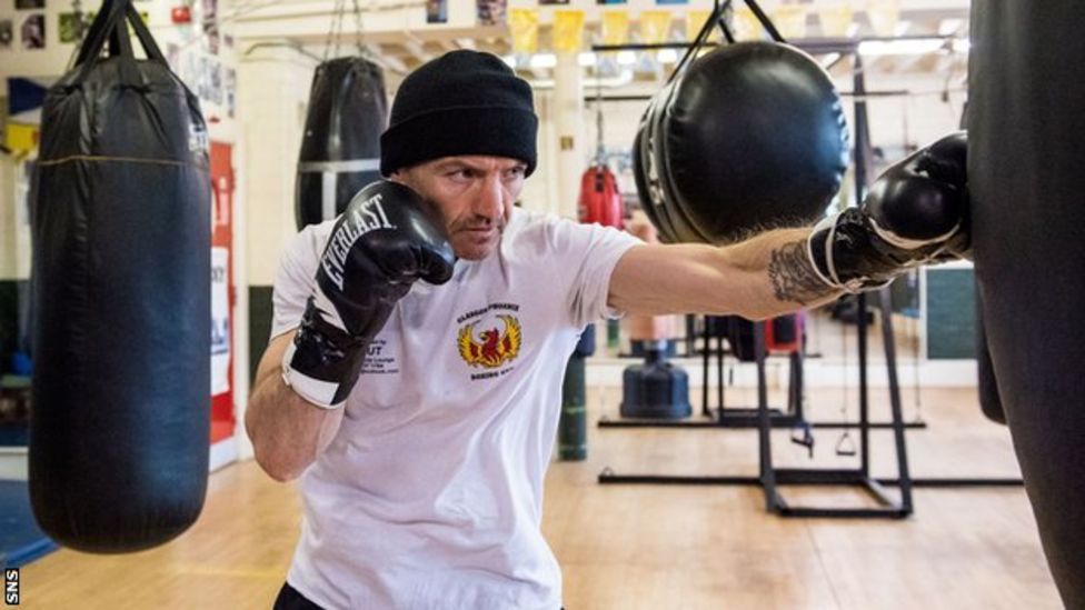 Scott Harrison: Former world champion to return to boxing behind closed ...