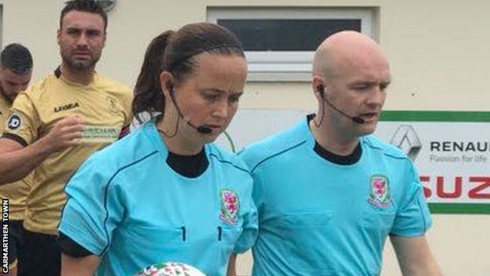 Cheryl Foster: The Welsh Premier League's first female referee - BBC Sport