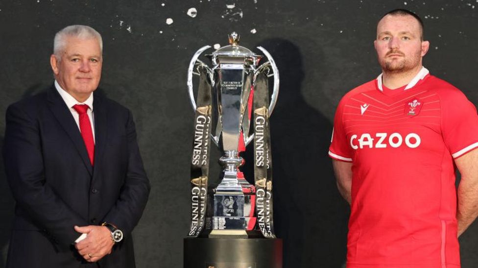 Ken Owens: Dim Cwpan y Byd i gapten rygbi Cymru - BBC Cymru Fyw