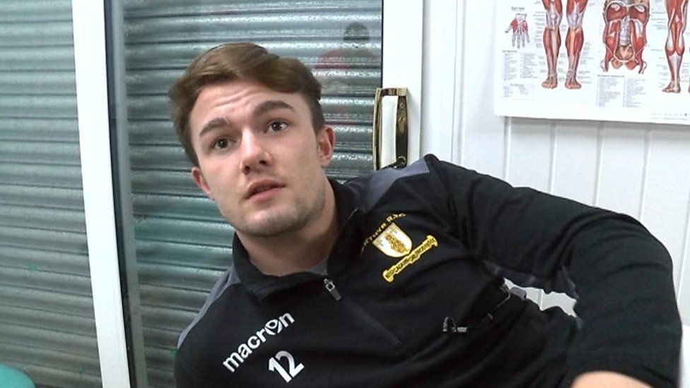 Welsh Rugby Union tests Pontypridd 3G pitch after burns - BBC News