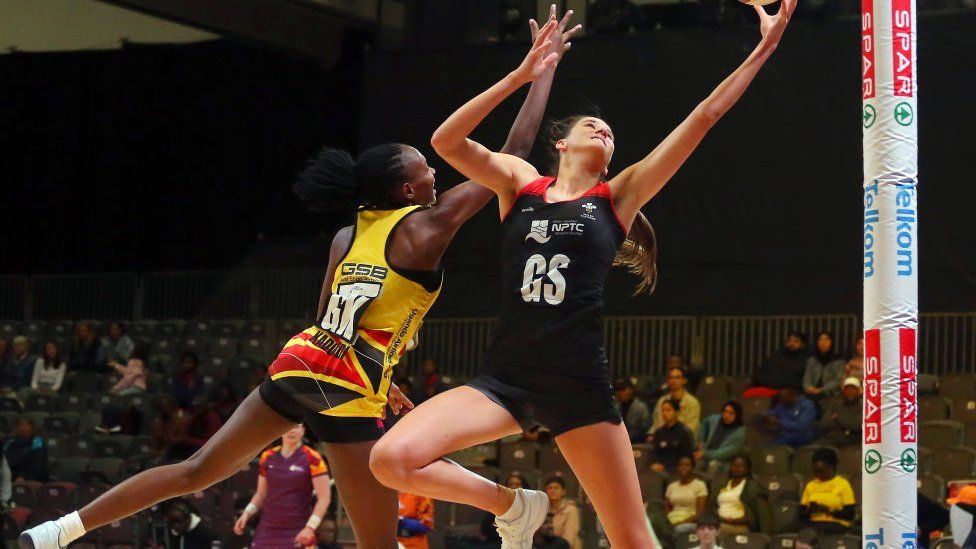 Netball World Cup: England beat Fiji for semi-final place but Scotland ...