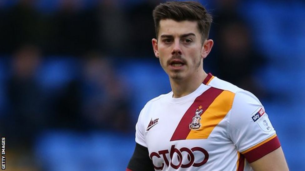Alex Jones: Cambridge United sign Bradford City striker on loan - BBC Sport