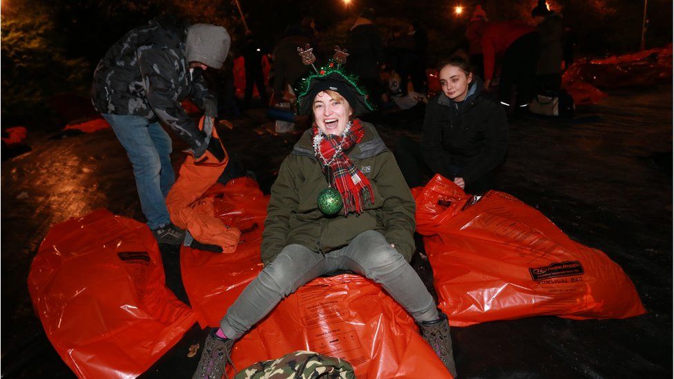 Sleep in the park event to expand across Scotland - BBC News