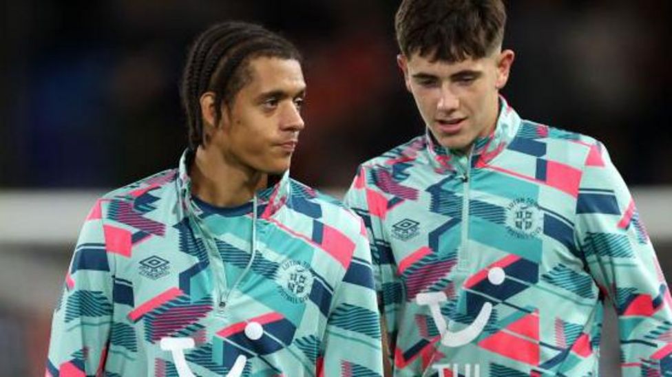 Luton Town: Jayden Luker joins Woking on loan - BBC Sport