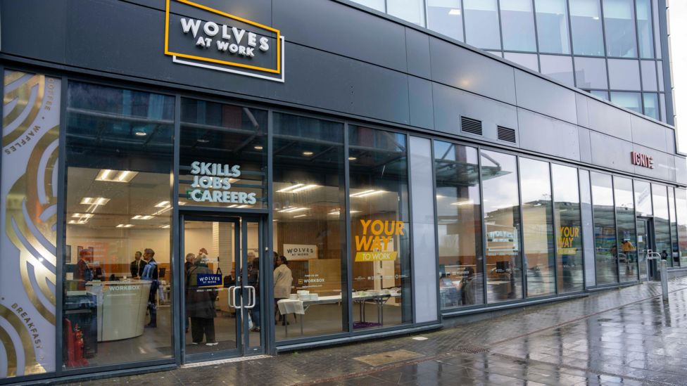 Wolverhampton employment hub opens to help people into work - BBC News