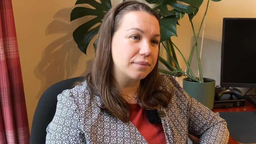 Exploratory drilling for gas in Manx waters next year, firm says - BBC News