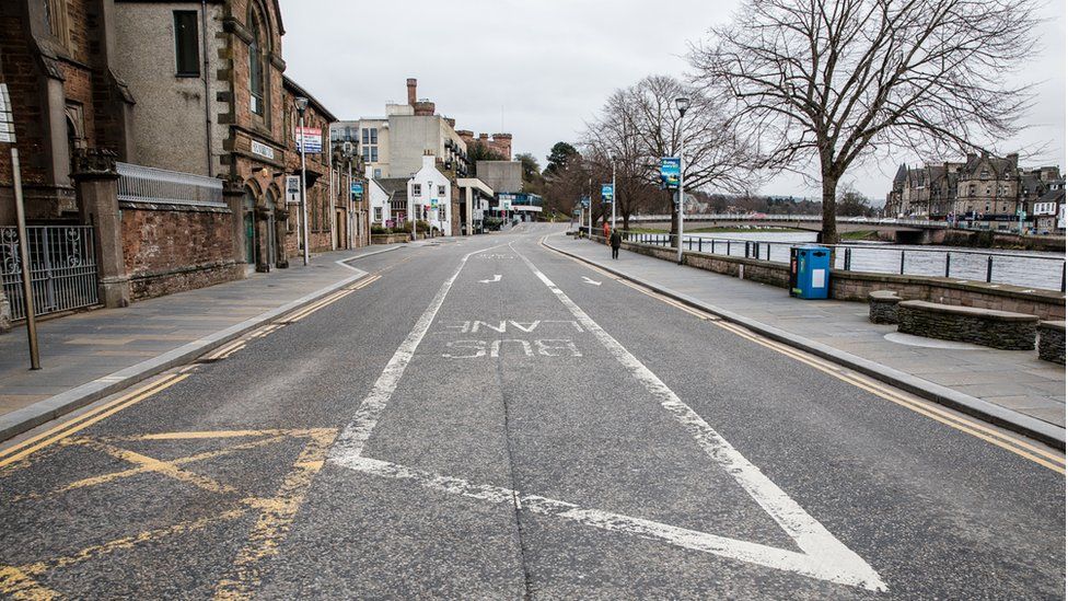 In pictures: The 'ghost-like' streets of Inverness - BBC News