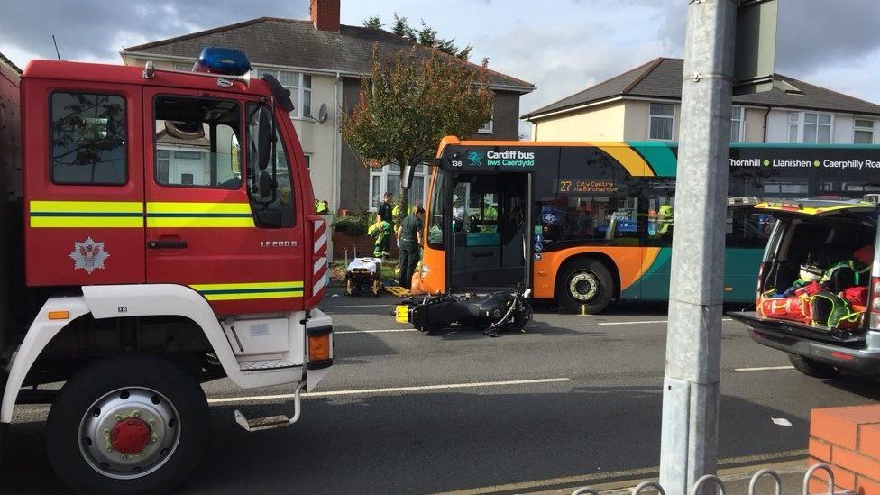 Motorcyclist dies in bus crash on Caerphilly Road, Cardiff - BBC News