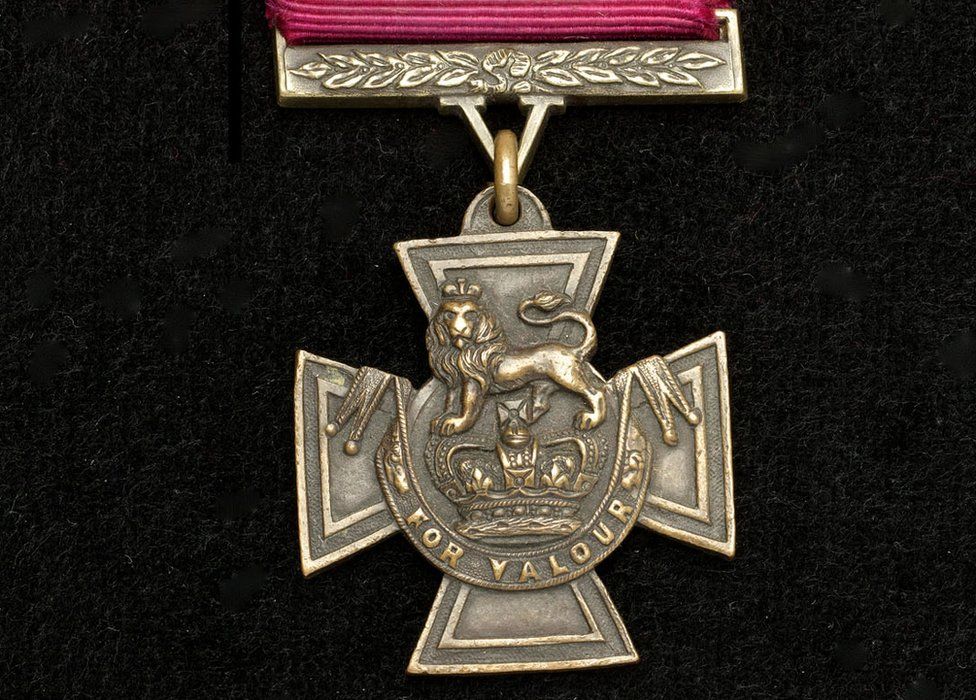 The piper who won the Victoria Cross - BBC News