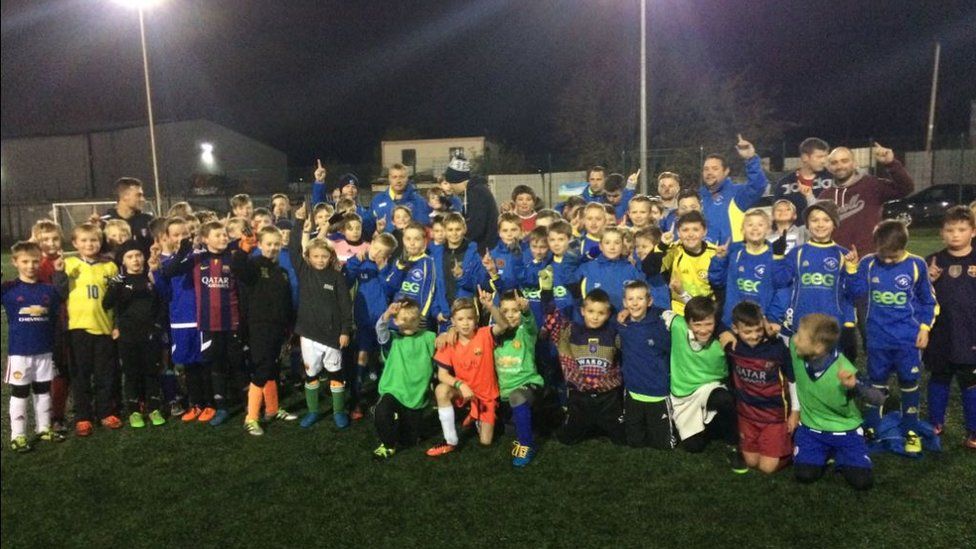 Kasabian Newton-Smith in 'last smile' Rooney plea - BBC News