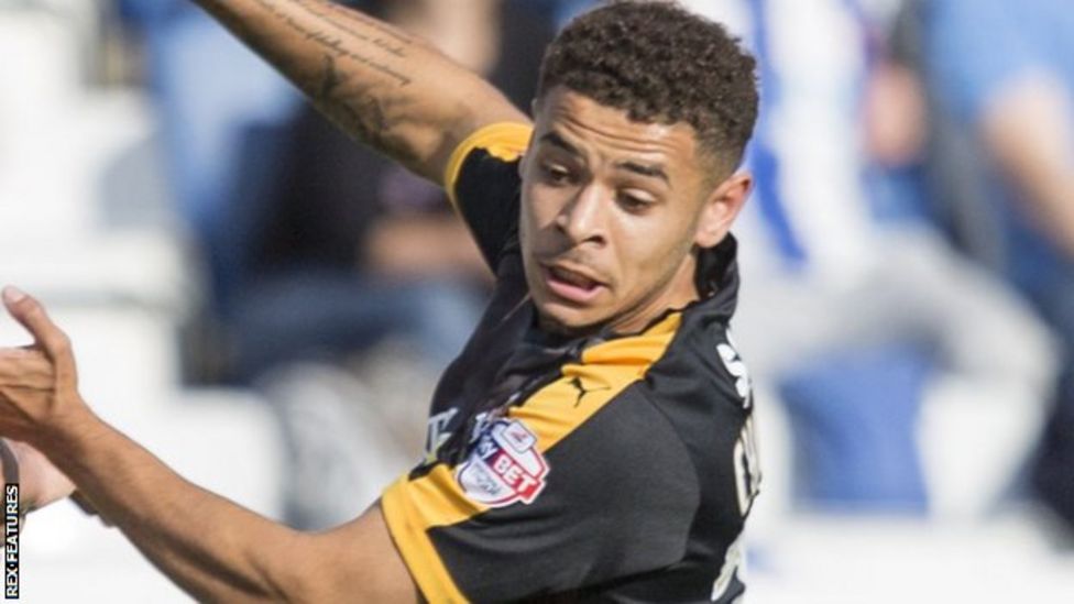 Jordan Chiedozie: Boreham Wood sign Cambridge United forward - BBC Sport