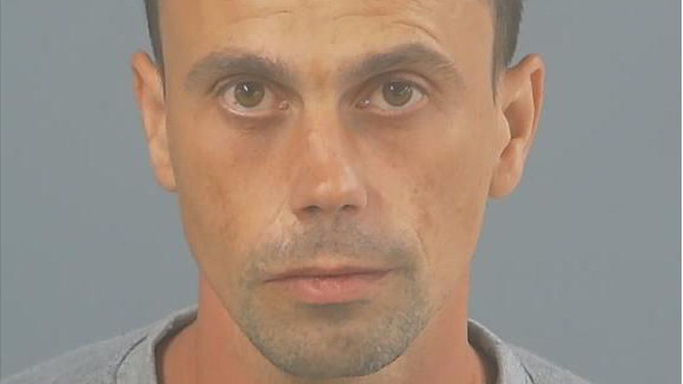 Totton rape: Man jailed for attacking girl on her way to school - BBC News