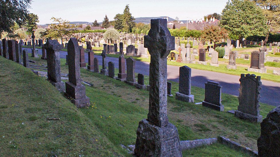 Vandals damage up to 40 gravestones in Inverness cemetery - BBC News