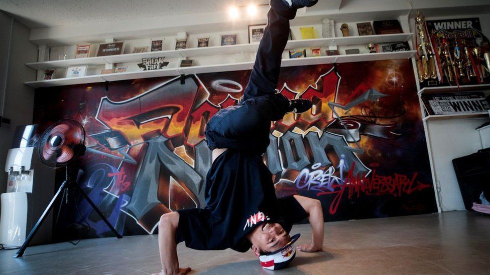Breaking: Extra cash for British breakdancing ahead of Olympics - BBC ...