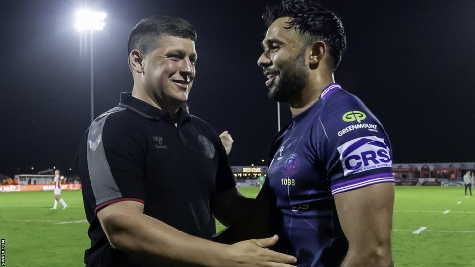 Super League Grand Final: Wigan's Matty Peet & Catalans' Steve McNamara ...